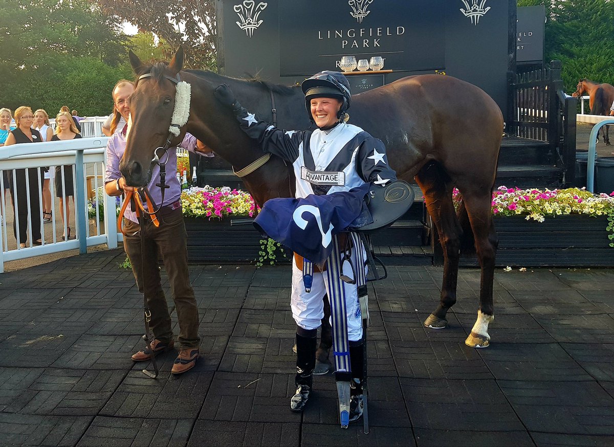 Ellie MacKenzie’s smooth as Silk victory at Lingfield – Amateur Jockeys ...