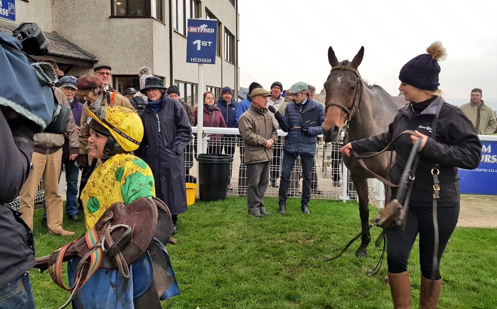 Amie Waugh shines at Hexham with Total Assets winning John Smiths Chase ...